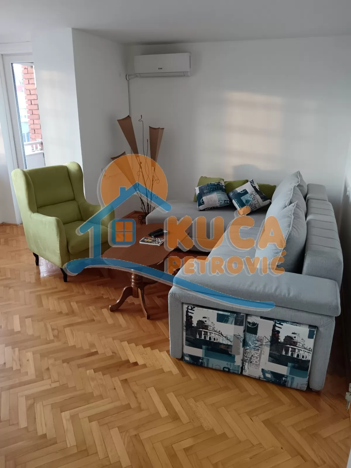 Dvosoban stan, 54 m2, Crveni Pevac, Bulevar dr Zorana ID: i-03810