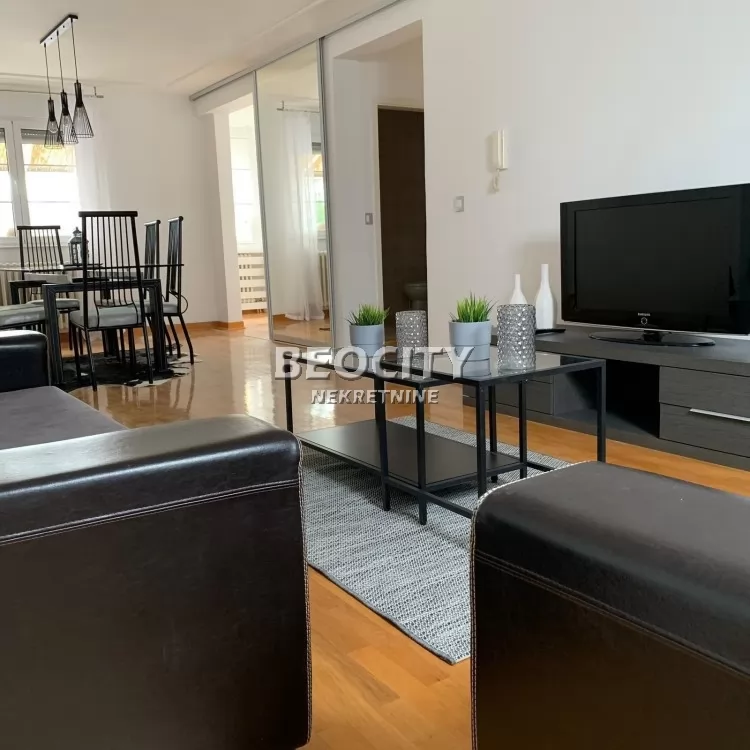 četvorosoban stan, 135 m2, Senjak ID: 124536