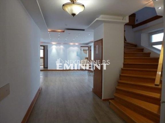 Stari grad, Centar, Vase Čarapića, Poslovni prostor, 175m2, 1290 EUR