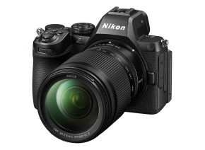 Nikon Z5 II 24-200