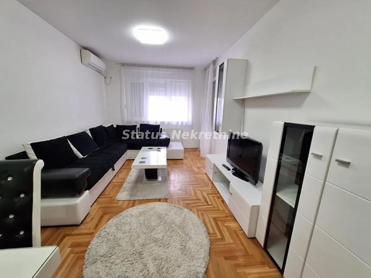 Izdavanje, jednosoban stan, 42m², Bulevar patrijarha Pavla, Novi Sad Sve Podlokacije