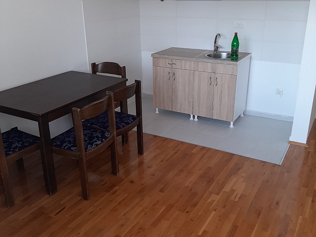 Stan 50 m2 Altina Zemun Beograd
