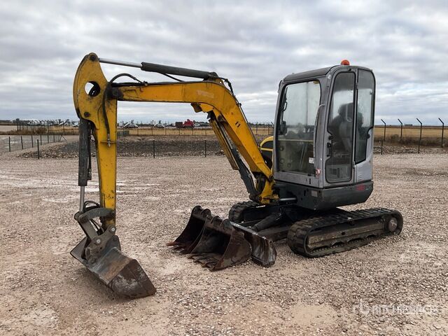 Prodaje se Wacker Neuson 38X3RD mini bager na aukciji