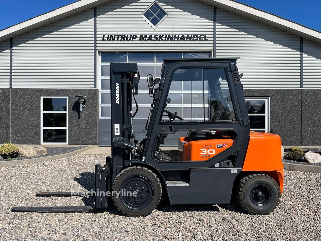 Doosan D30 G dizel viljuškar