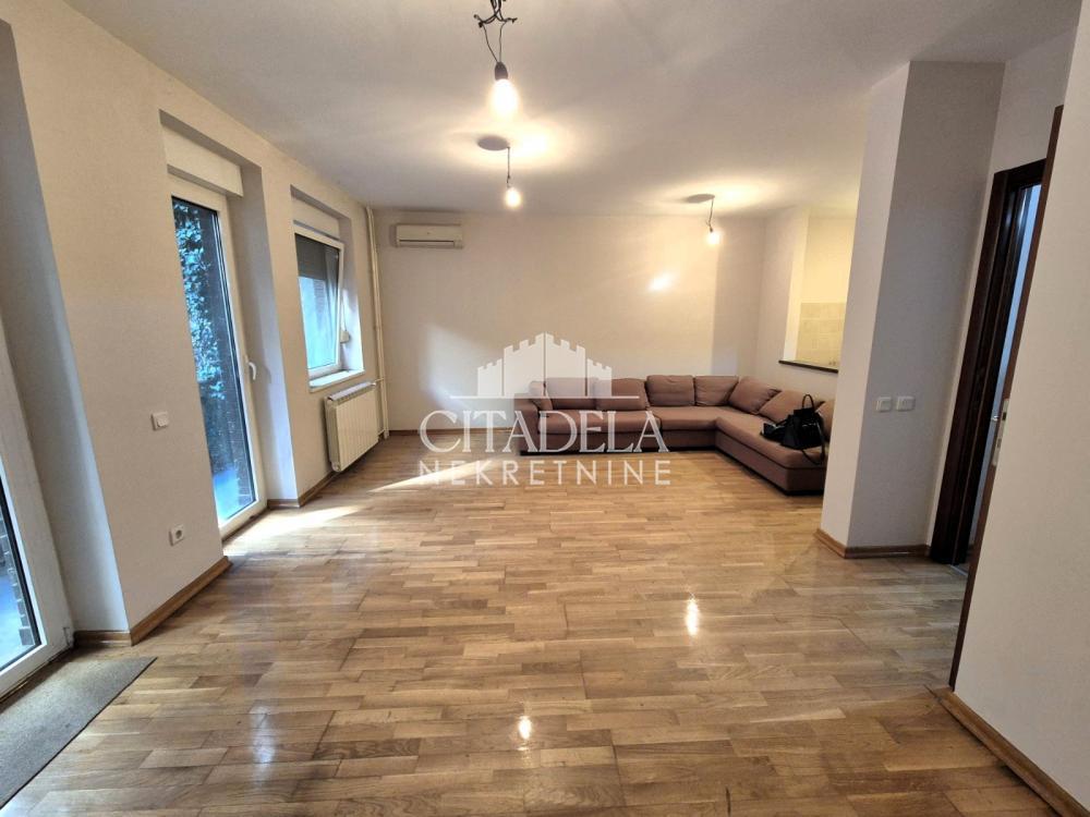 Dubljanska, Trosoban stan na prodaju, 74m2, 223.000€