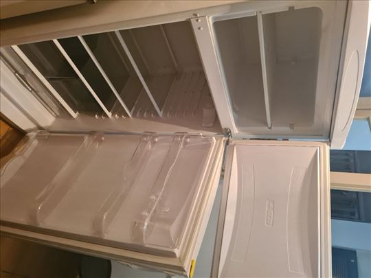 Frizider Gorenje samootapajuci