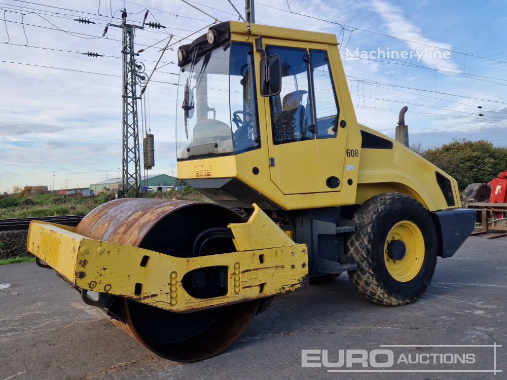 Prodaje se BOMAG BW 177 D-4 kompaktor s jednim valjkom na aukciji
