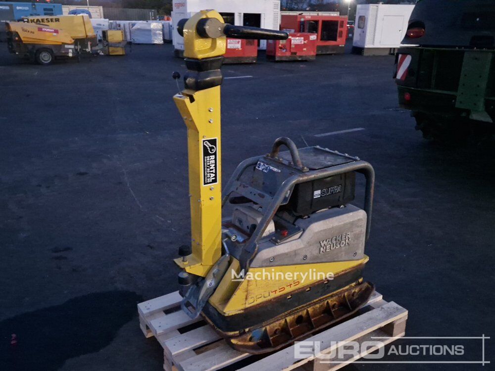 Prodaje se Wacker Neuson DPU4545HE vibro ploču na aukciji