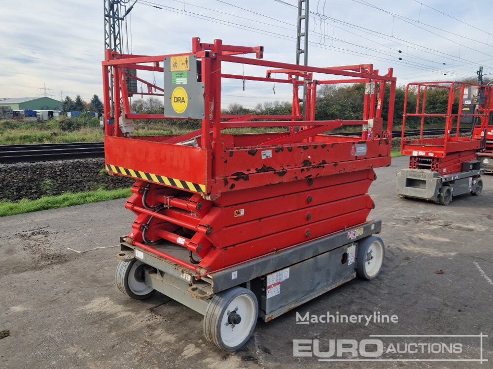 Prodaje se Saxlift Electric Scissor Lift hidrauličnu zglobnu platformu na aukciji