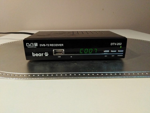 Bear Dvb-T2 202 risiver bez daljinca,Ispravan