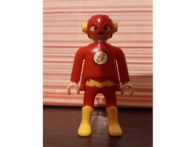 Kinder superheroj - The Flash