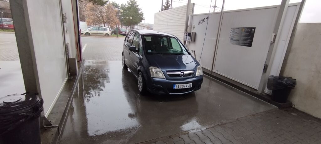 Opel Meriva: 1.7 l | 2006 г. 383000 km MPV Body Type