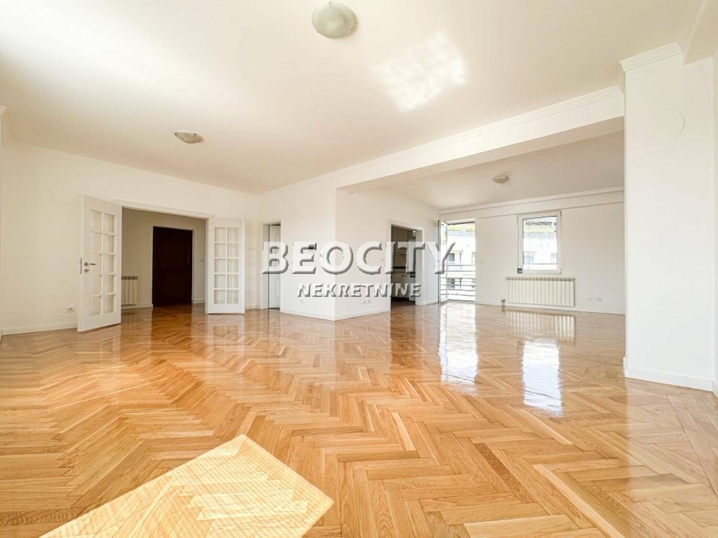 Vračar, Karađorđev park, , 4.0, 150m2, 1650EUR