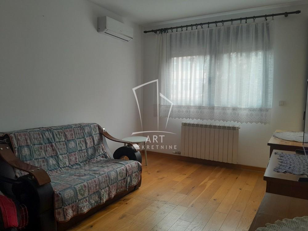 Komforan 2.5, garažno mesto ID#12888 500 €