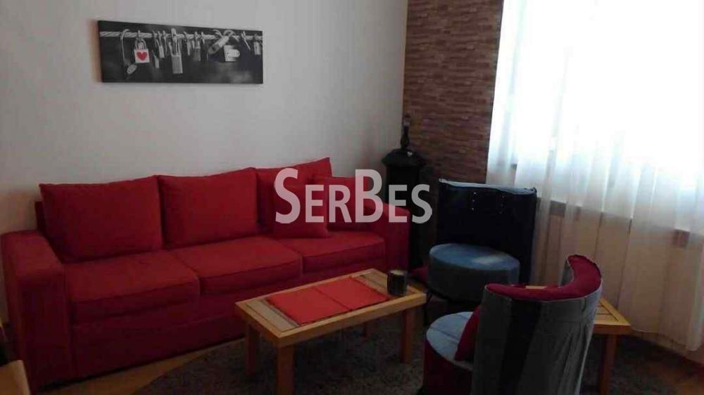Moderna 33m2 garsonjera na Bulevaru Oslobodjenja ID#1719 360 €