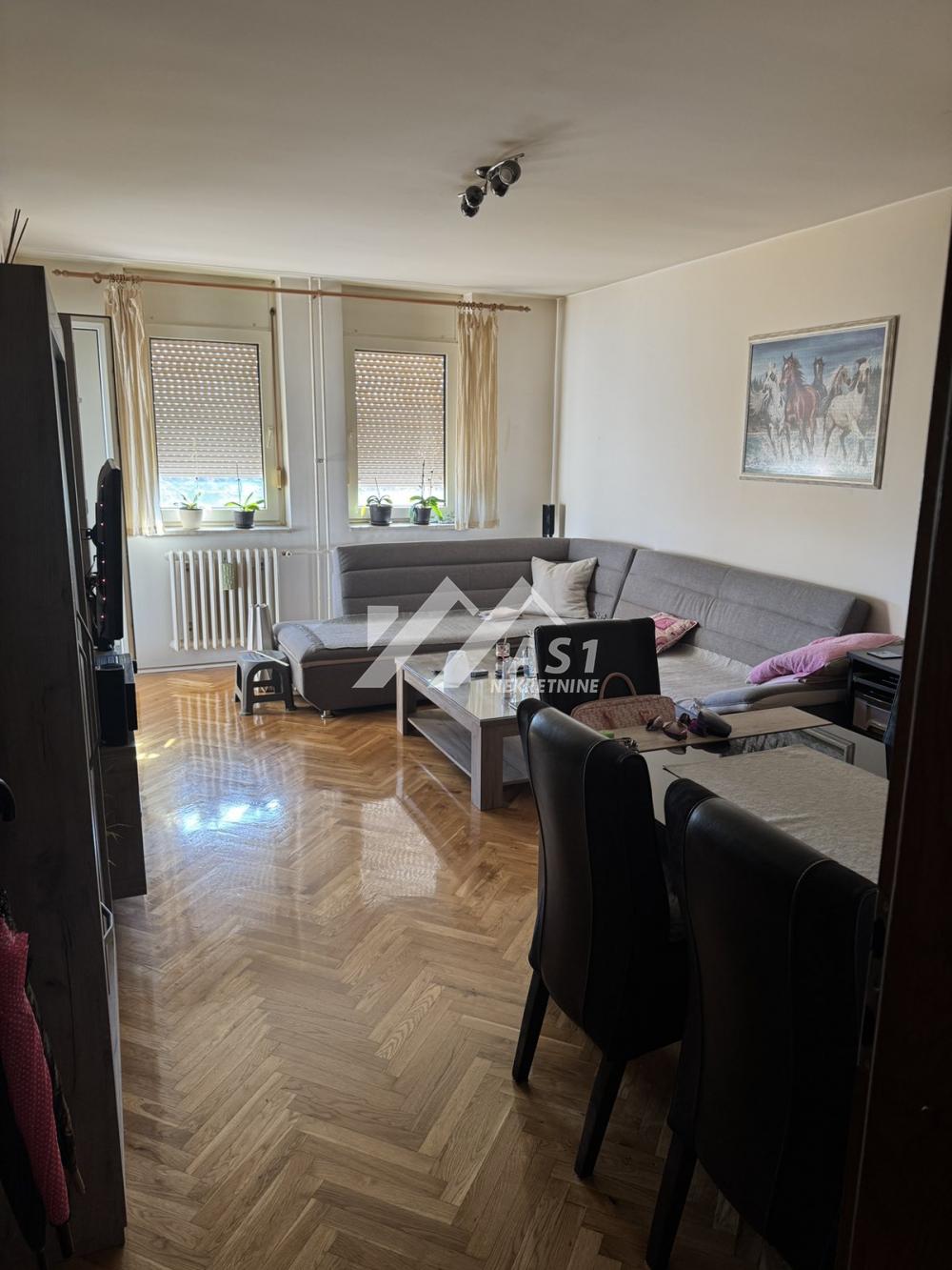 Prodaje se trosoban stan na Novom Naselju ID#4300 194.155 €