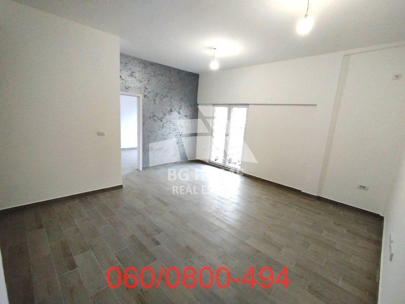 3.0 stan 73m2+0,9 ara dvorišta - Batajnici, Marka Peričina-Kamenjara ID#3335 125.000 €