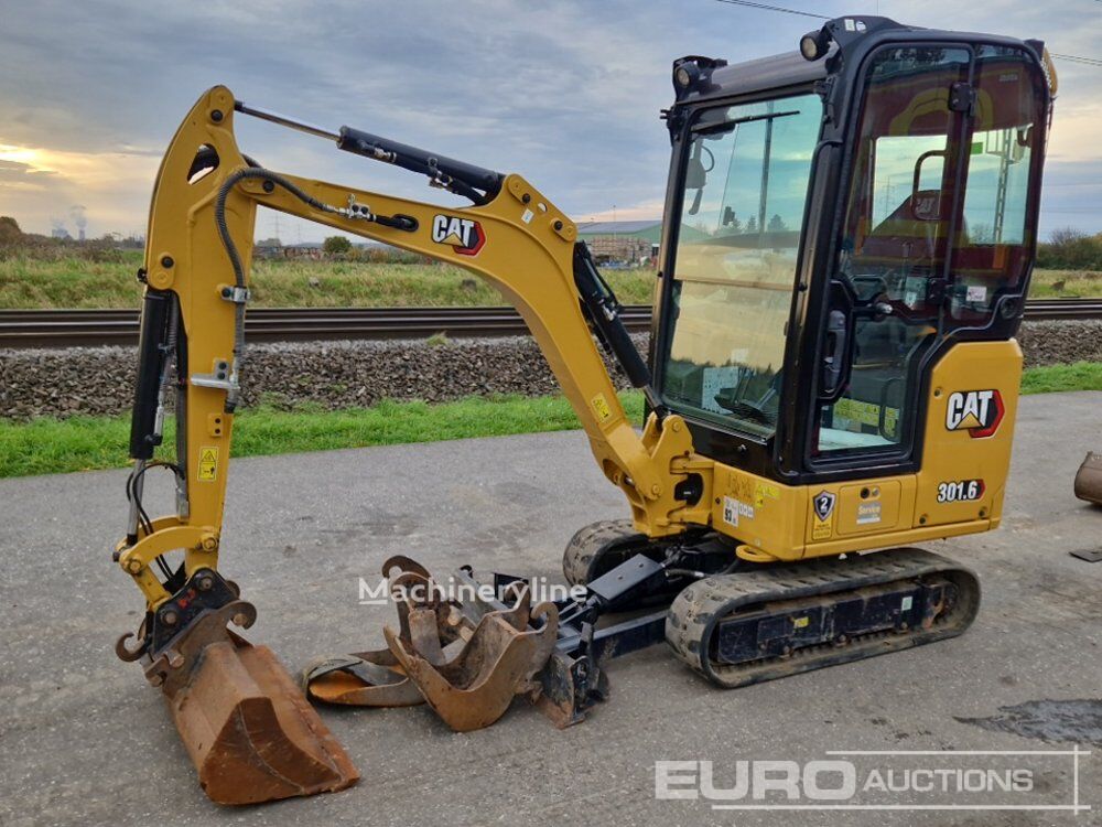Prodaje se Caterpillar 301.6 mini bager na aukciji
