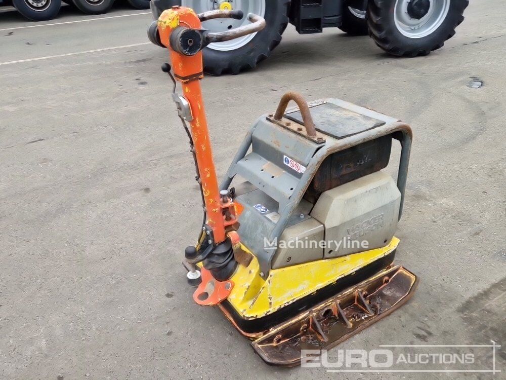 Prodaje se Wacker Neuson DPU6055 vibro ploču na aukciji