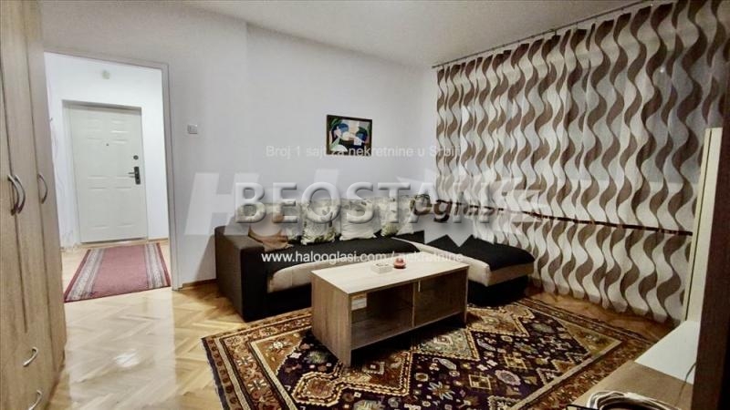 Zemun - Karadjordjev trg #65175 500 €