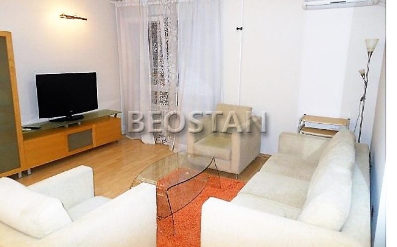 Novi Beograd - Arena blok 25 #65144 700 €