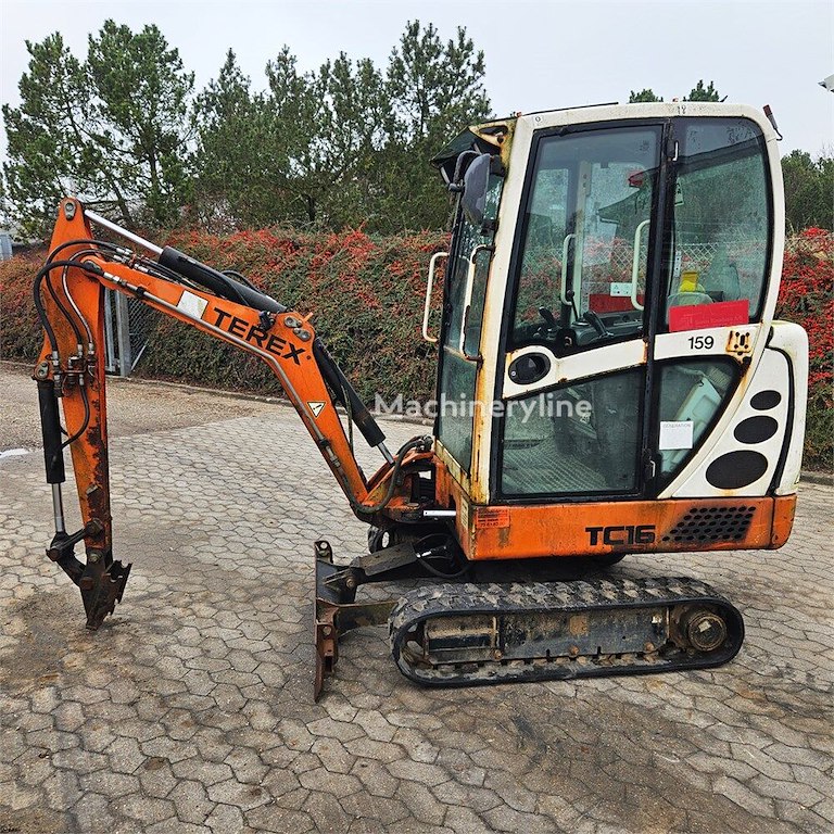 Prodaje se Terex TC16 mini bager na aukciji