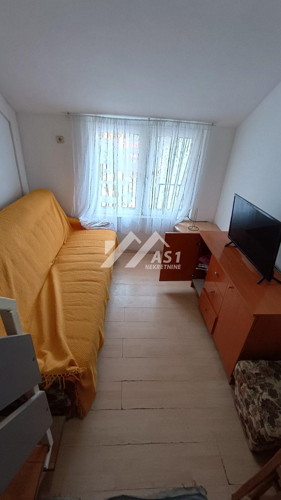 IZDAVANJE DVOIPOSOBNOG STANA U CENTRU-povoljno ID#4455 380 €