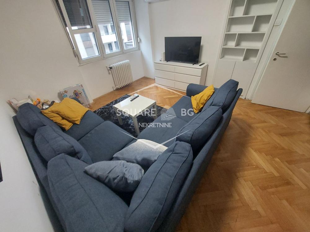 Centar, 2.0 namešten, useljiv ID#4741 650 €