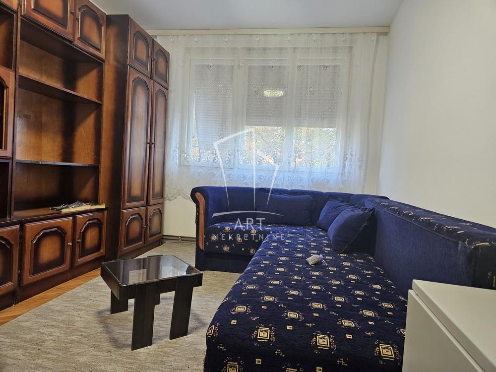 Karaburma, namešten stan ID#12985 500 €