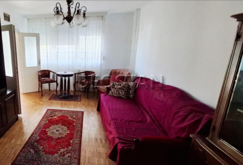 Novi Beograd - Stari merkator #65273 600 €