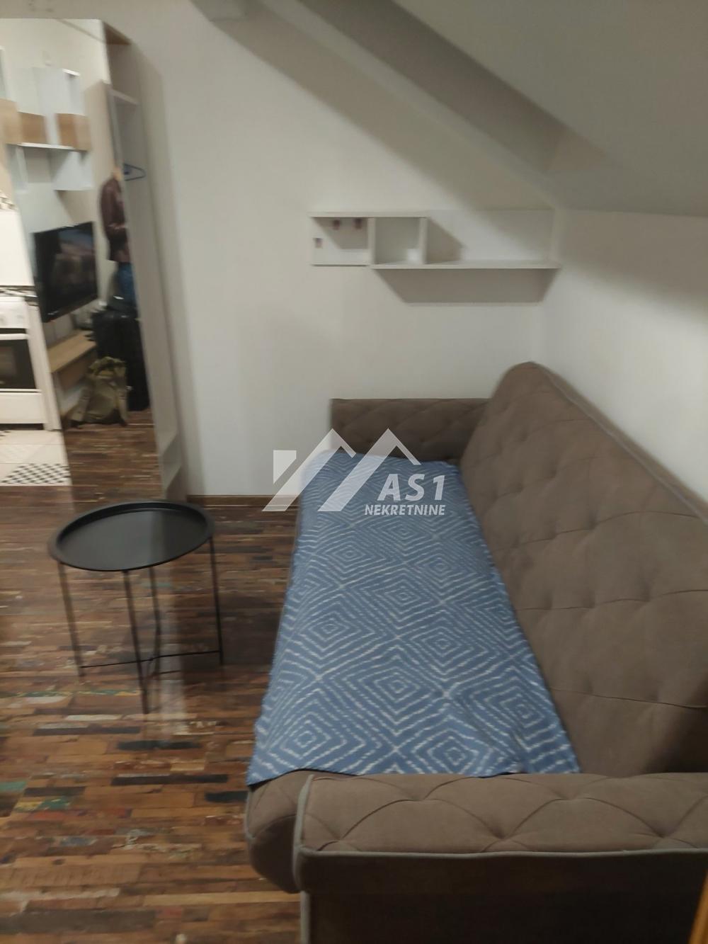 IZDAJE SE STAN KOD SAJMA-PET FRIENDLY ID#4430 350 €