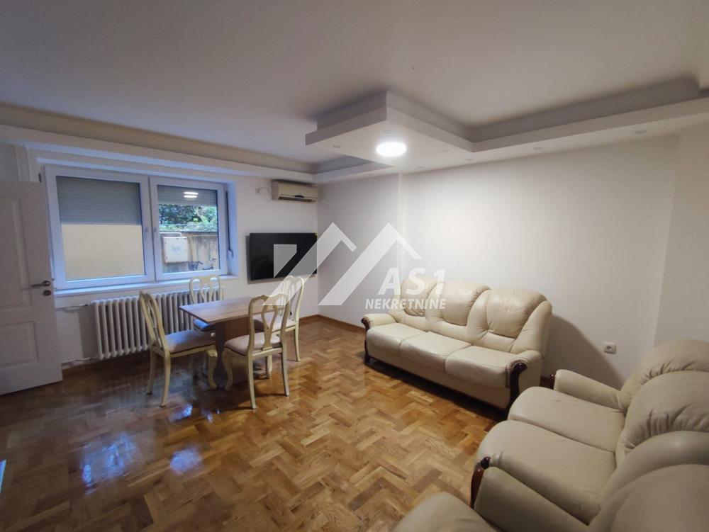 Izdajem LUX dvosoban stan Podbara !! ID#4432 400 €