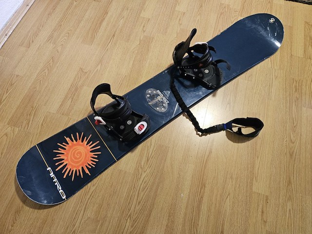 FreeStyle SnowBoard Nitro Project 152 152cm board daska