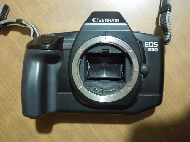 Canon EOS 650