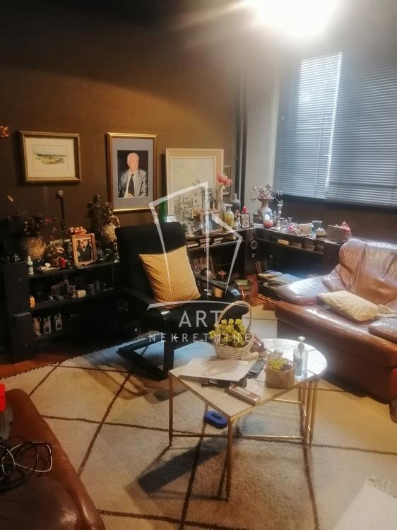 Dr Zore Ilić Obradović, Dvosoban stan za izdavanje, 500m2, 500€