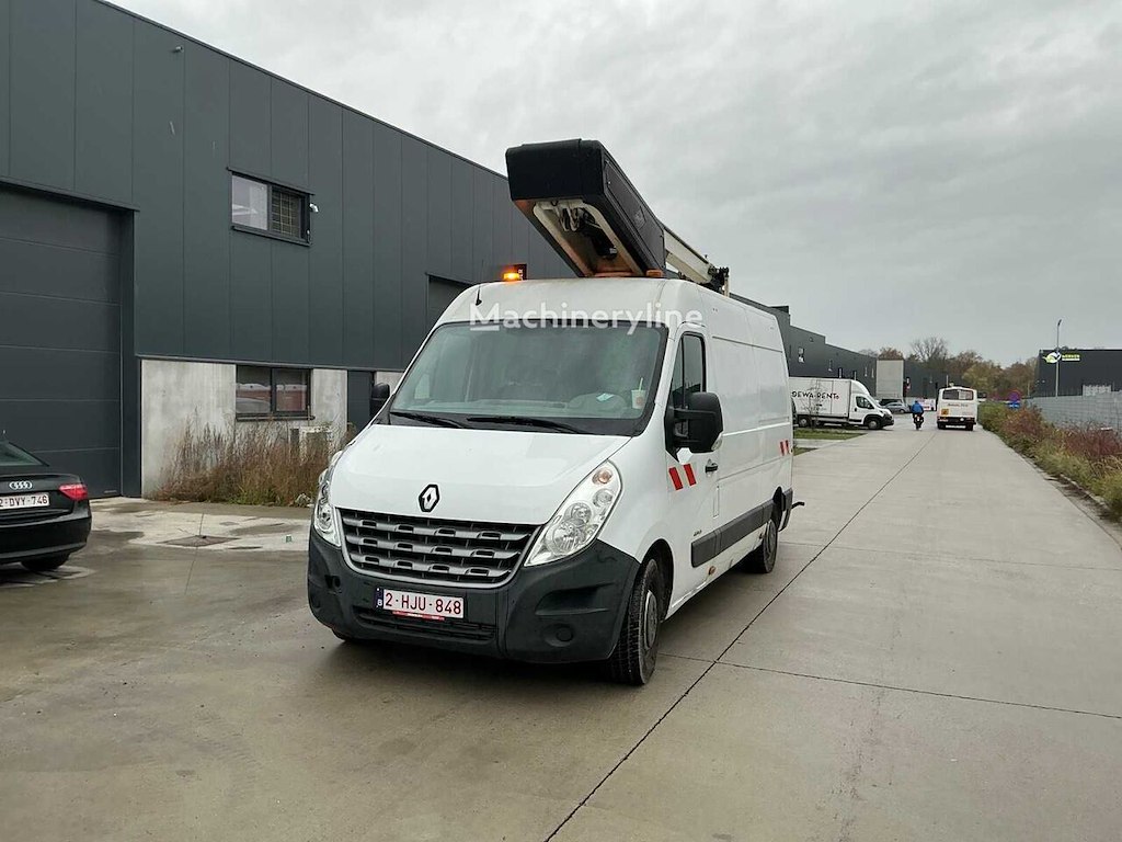 Prodaje se Renault Master auto dizalicu s korpom na aukciji