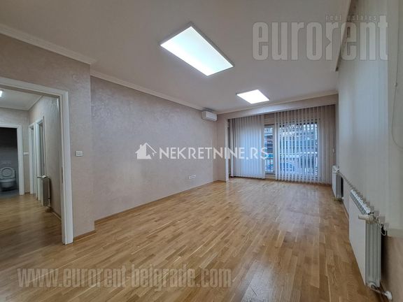 #49704, Izdavanje, P.P., NEIMAR, 1300 EUR