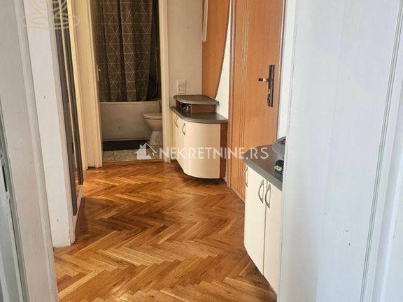Prodaja stanova Novi Sad – Dvosoban stan 49m² Sajmiste