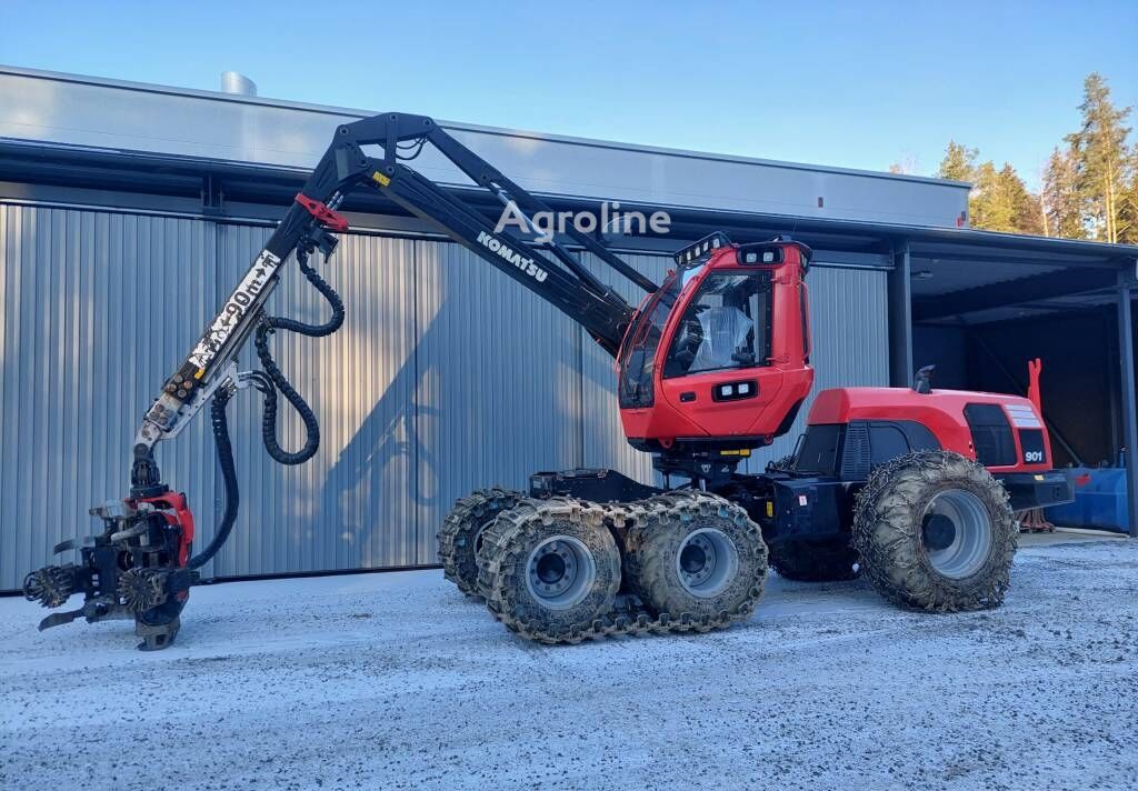 Komatsu 901 harvester