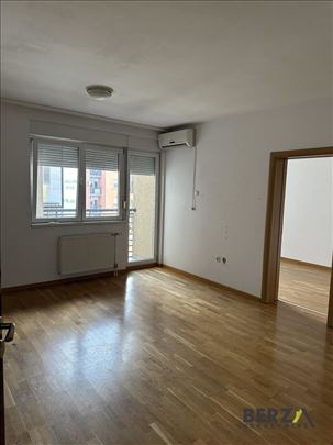 Novi Sad, Bulevar, Stan, 2, 43,00m2