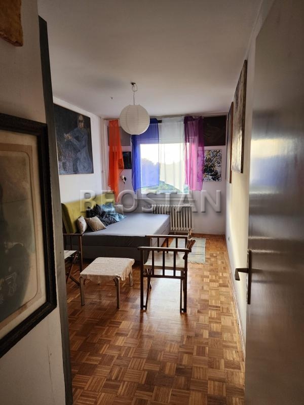 Novi Beograd - Blok 44 #65321 600 €