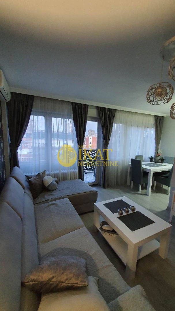 Novi Beograd, Stari Merkator 50m2, dvosoban stan ID#4761 180.000 €