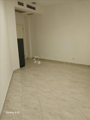 Balkanska, lokal, 20 m2;