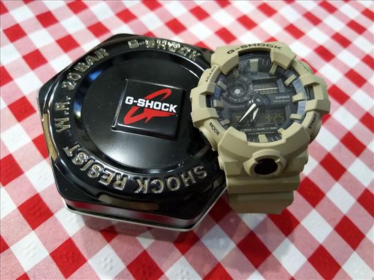 cASIO G-SHOCK ručni sat
