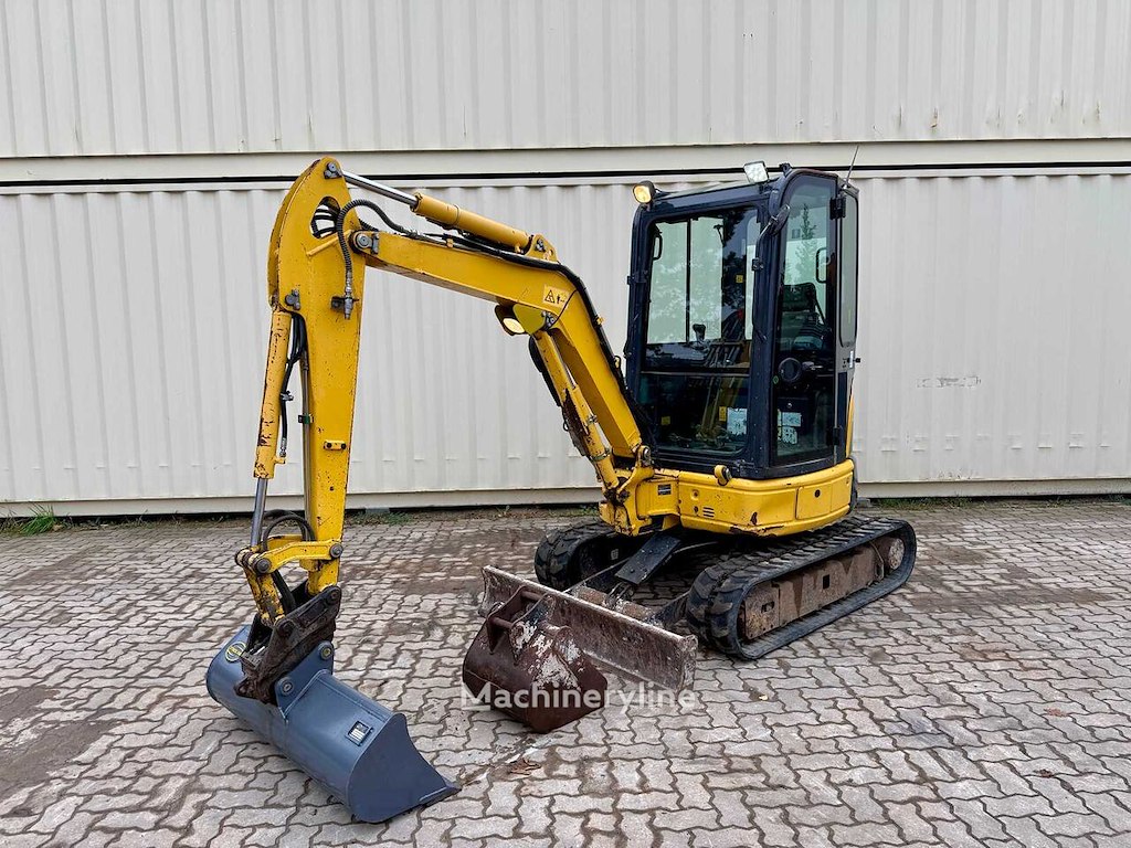Prodaje se Komatsu PC26MR-3 mini bager na aukciji