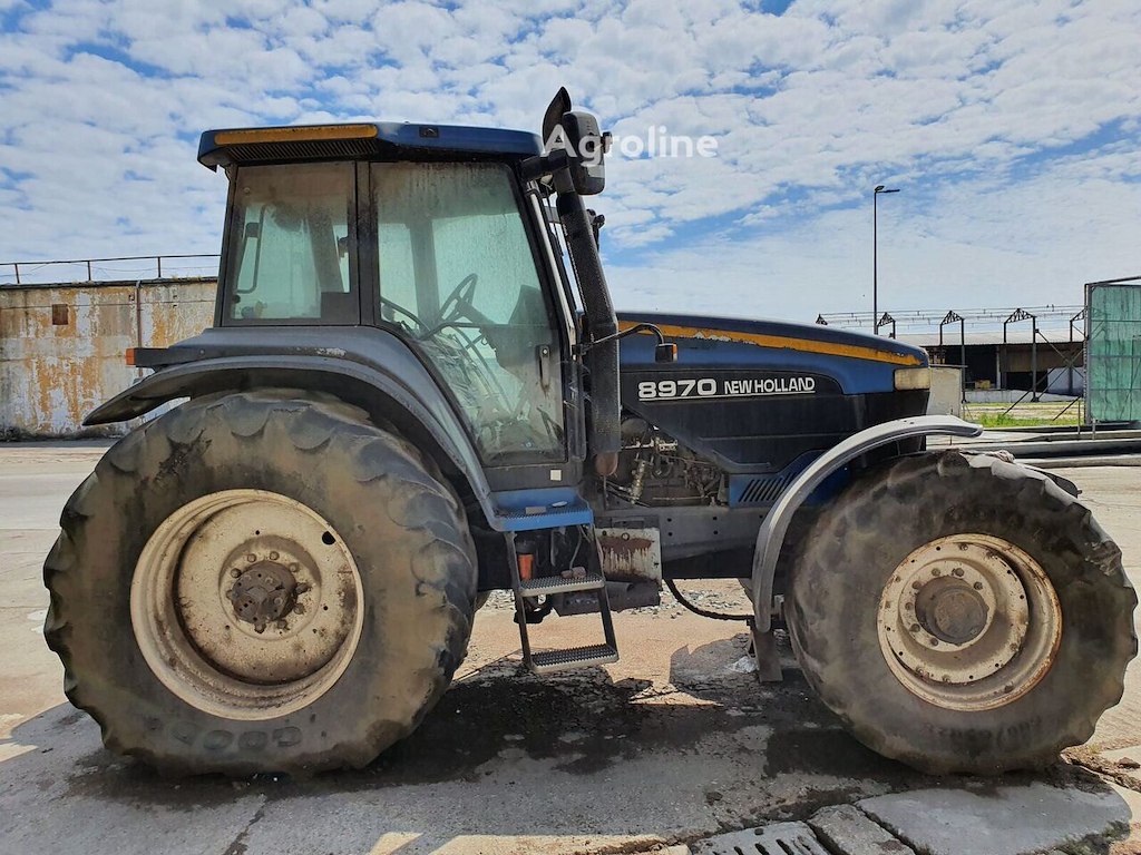 Prodaje se New Holland 8970 traktor točkaš na aukciji