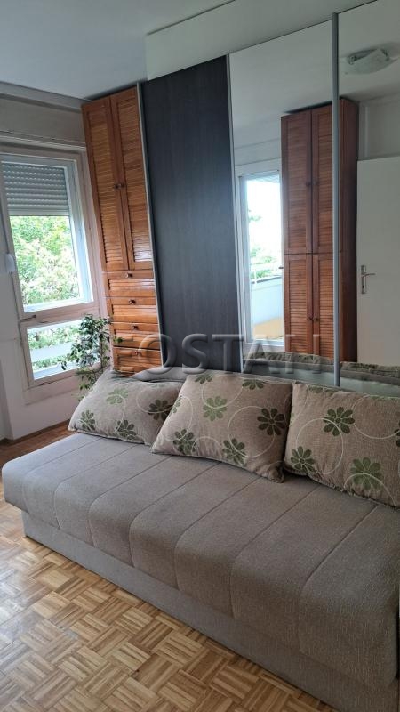Novi Beograd - Blok 45 #65341 600 €