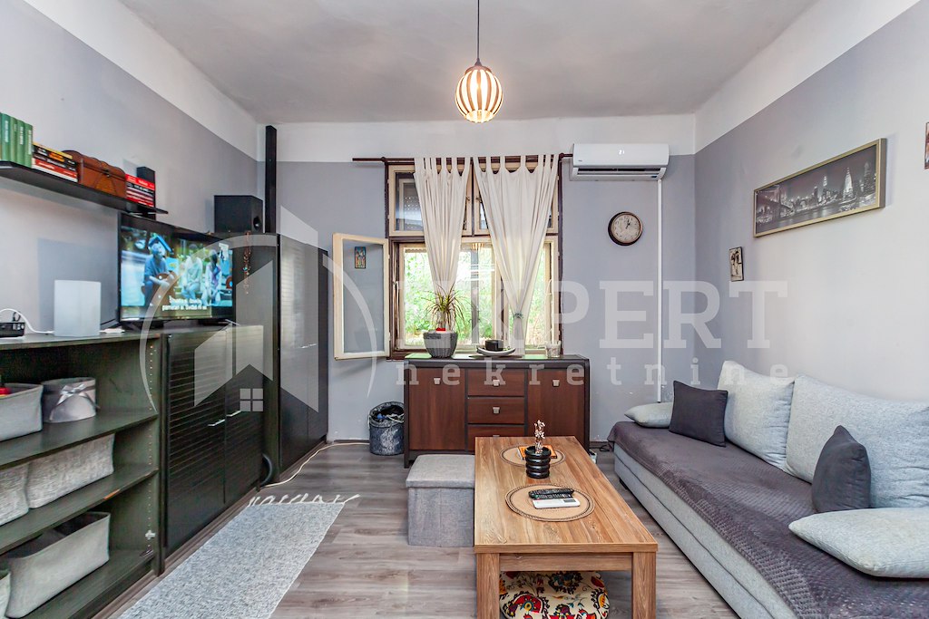 Dvosobna kuća, 68 m2, Centar, Vožda Karađorđa ID: p-014375