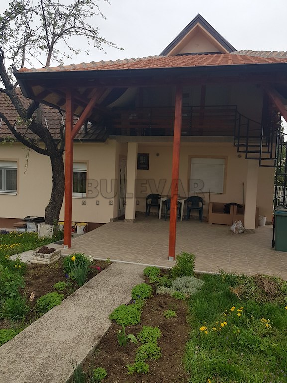 Trosobna kuća, 116 m2, Beloševac, Milivoja Bankovića Sićka ID: p-07979