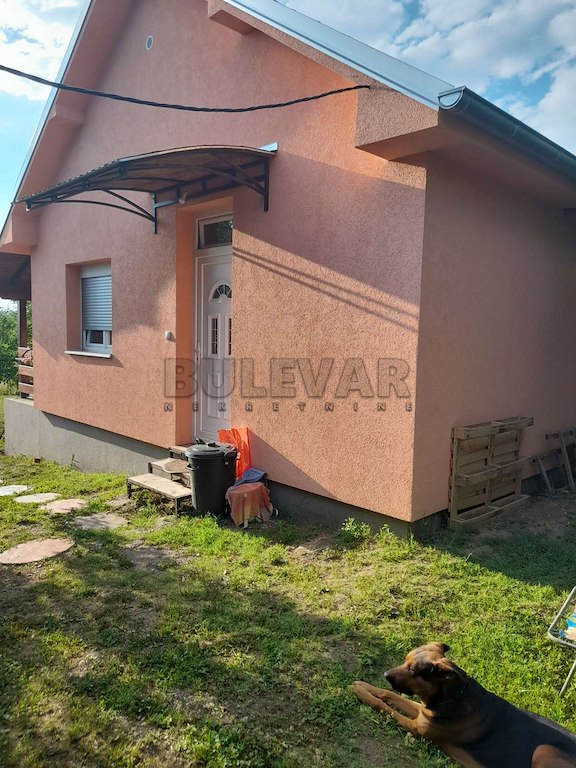 Dvosobna kuća, 56 m2, Botunje, Batočinska ID: p-05544